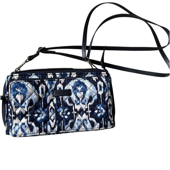 Vera Bradley | Bags | Vera Bradley Rfid All In One Together Crossbody ...